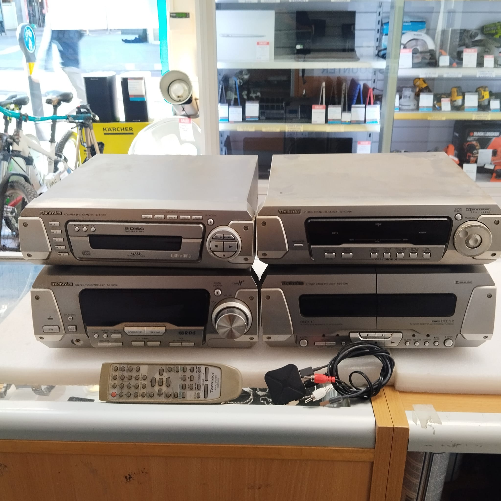 Pre-owned Technics SH-EH790 Hifi Stereo - Own4Less